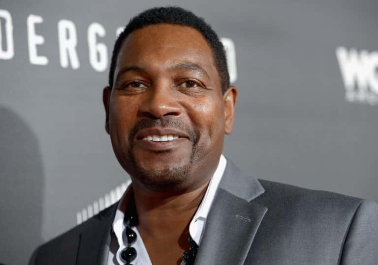 Facts About Forrest Gump That Momma Didn't Tell You