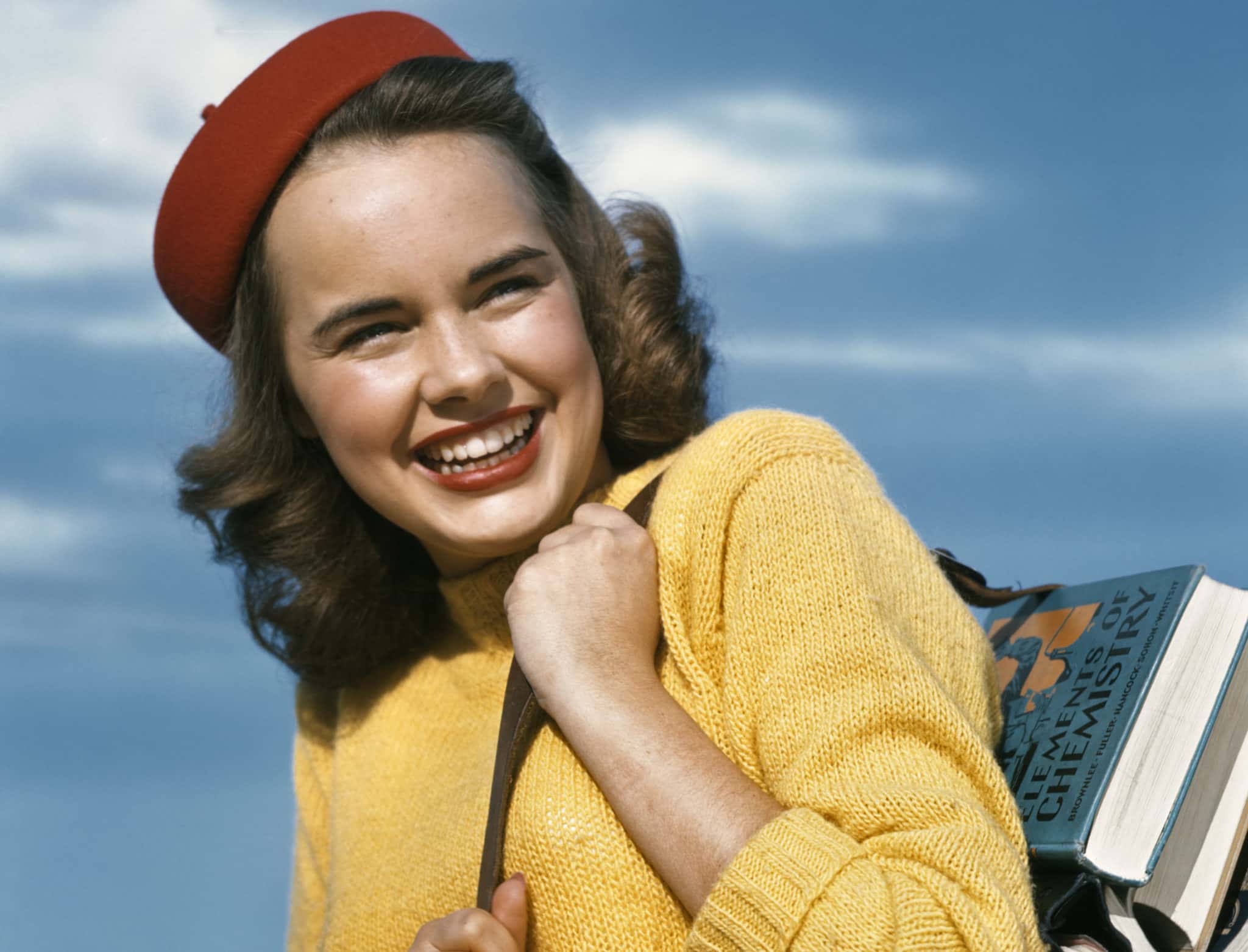 Sparkling Facts About Terry Moore, Hollywood’s Classic Star