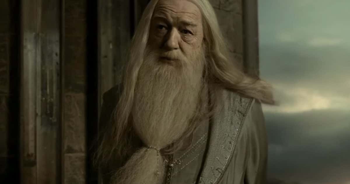 Magical Facts About Albus Dumbledore, Hogwarts' Tormented Headmaster ...