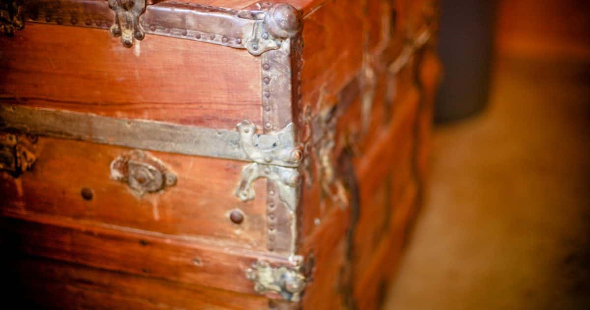 Seriously Spooky Facts About Haunted Objects - Factinate