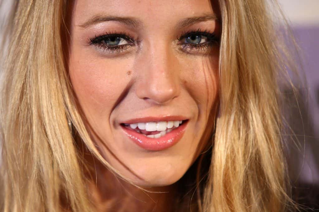 Behind-The-Scenes Facts About Mrs. Doubtfire