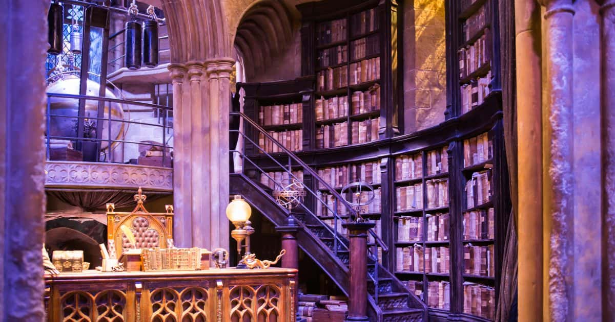 21 Scholarly Facts About Beloved Hogwarts Professors - Factinate