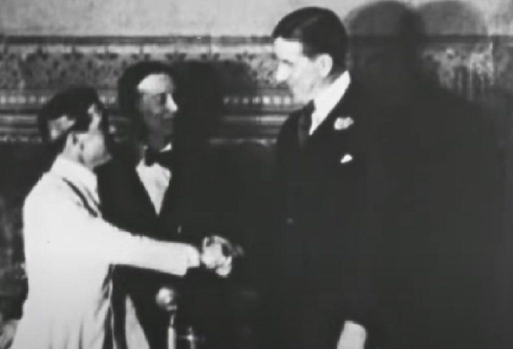 Scheming Facts About Charles Ponzi