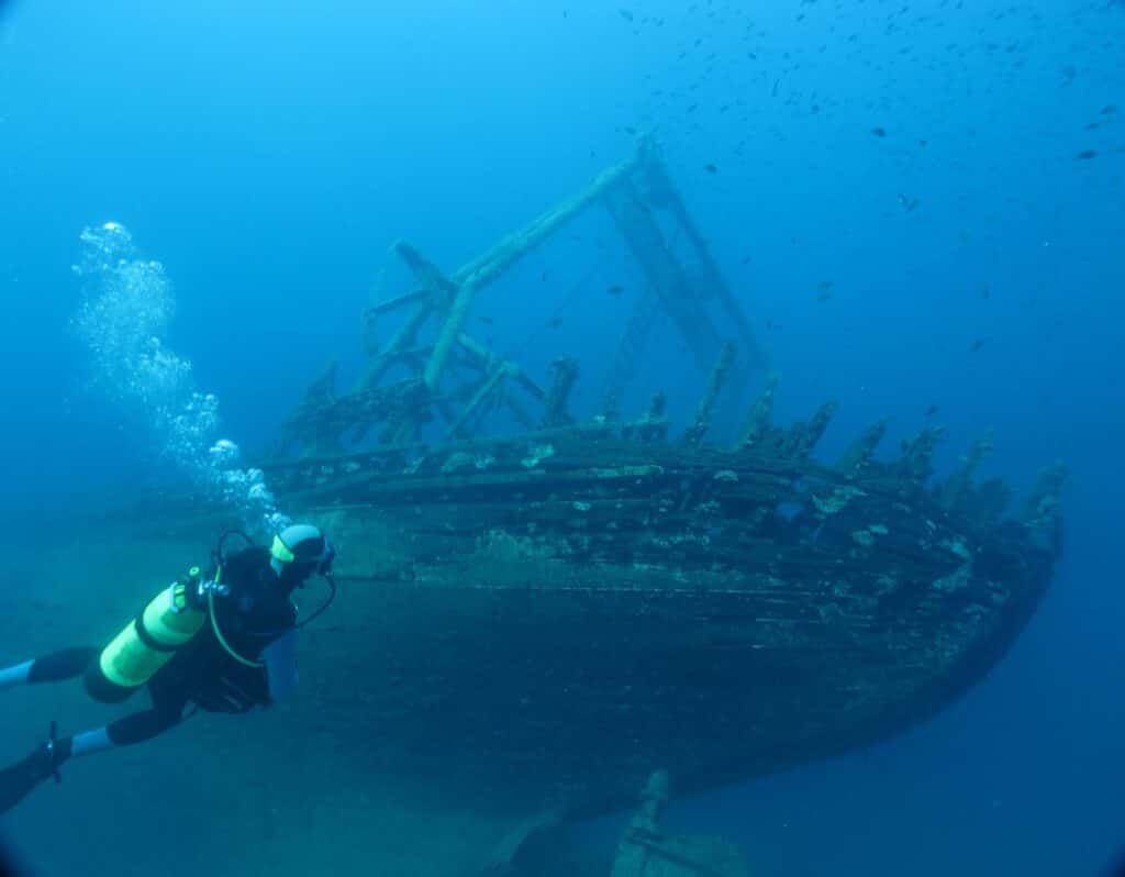 24 Titanic Facts About Shipwrecks - Factinate