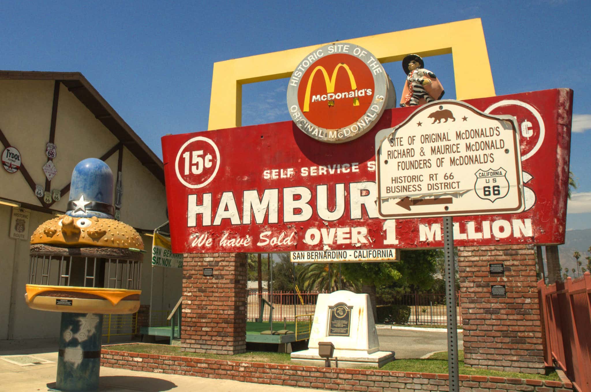 Ray Kroc And The Ruthless History Of McDonald’s