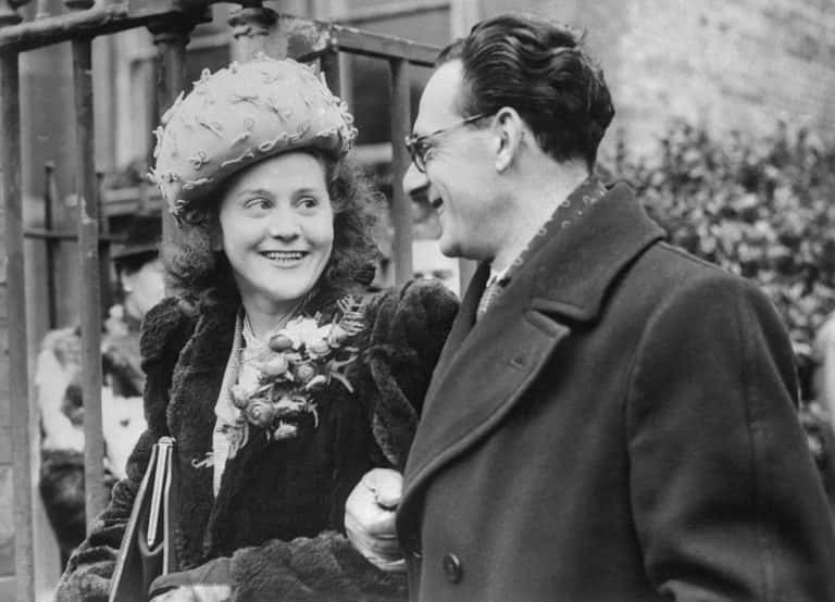 Classified Facts About Spies And Espionage In The Second World War