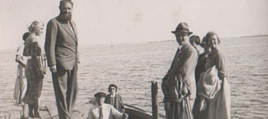 Facts About History's Most Bizarre Events - Factinate