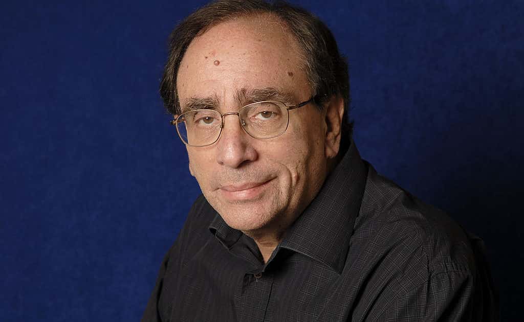 Spooky Facts About R.L. Stine - Factinate