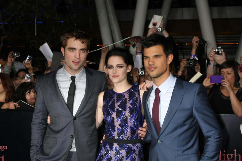 Behind The Scenes Of Twilight, The Controversial Vampire Saga