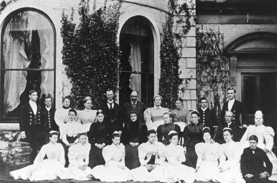 Cunning Facts About Ladies-in-Waiting - Factinate