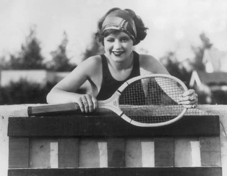 Tragic Facts About Clara Bow, Hollywood’s First “It” Girl
