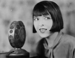 Tragic Facts About Clara Bow, Hollywood’s First “It” Girl