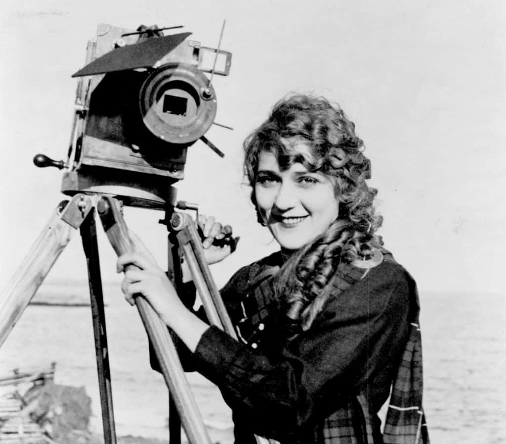 Untamed Facts About Olive Thomas, The First Tragic Star