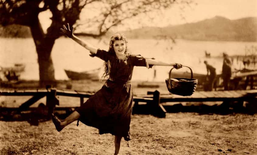 Extravagant Facts About Mary Pickford, America's First Sweetheart ...