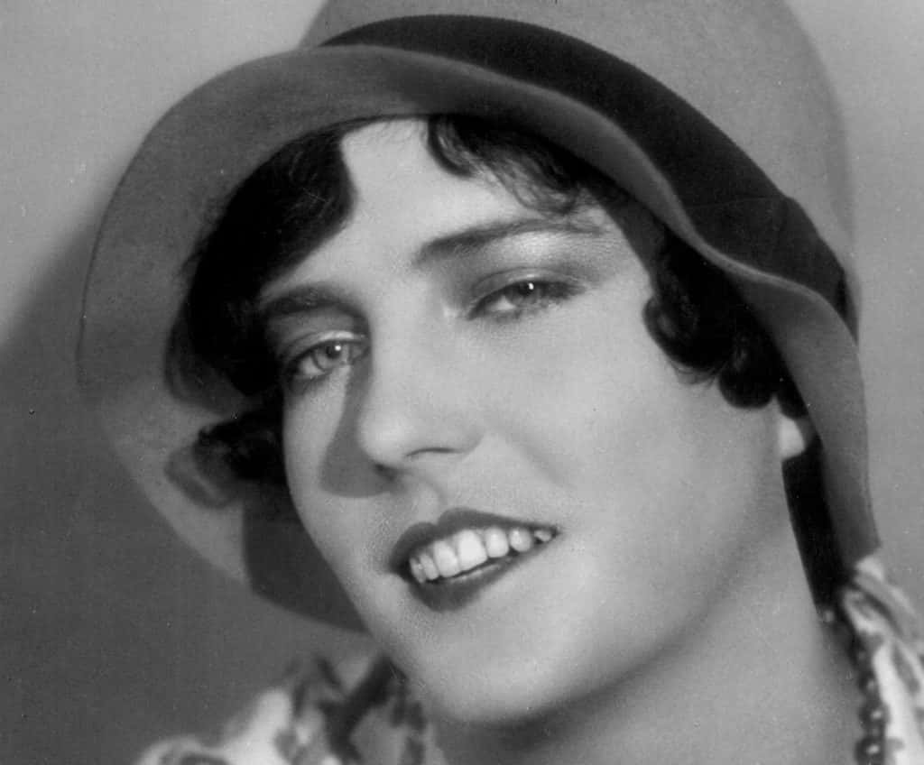 Tragic Facts About Louise Brooks, Hollywood's Lost Starlet