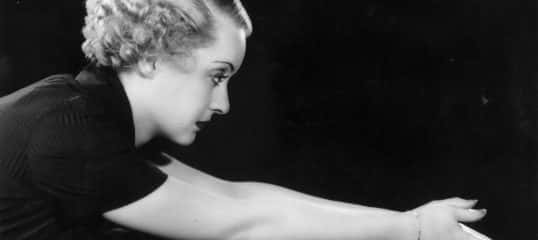 Bette Davis Racked Up Feuds And Affairs—Until Her Tragic End - Factinate