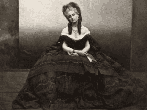 Seductive Facts About The Secret Lives Of Courtesans
