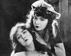 Unspoken Facts About Lillian Gish, The First Lady Of Film