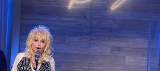 Larger-Than-Life Facts About Dolly Parton, The Queen Of Country - Factinate