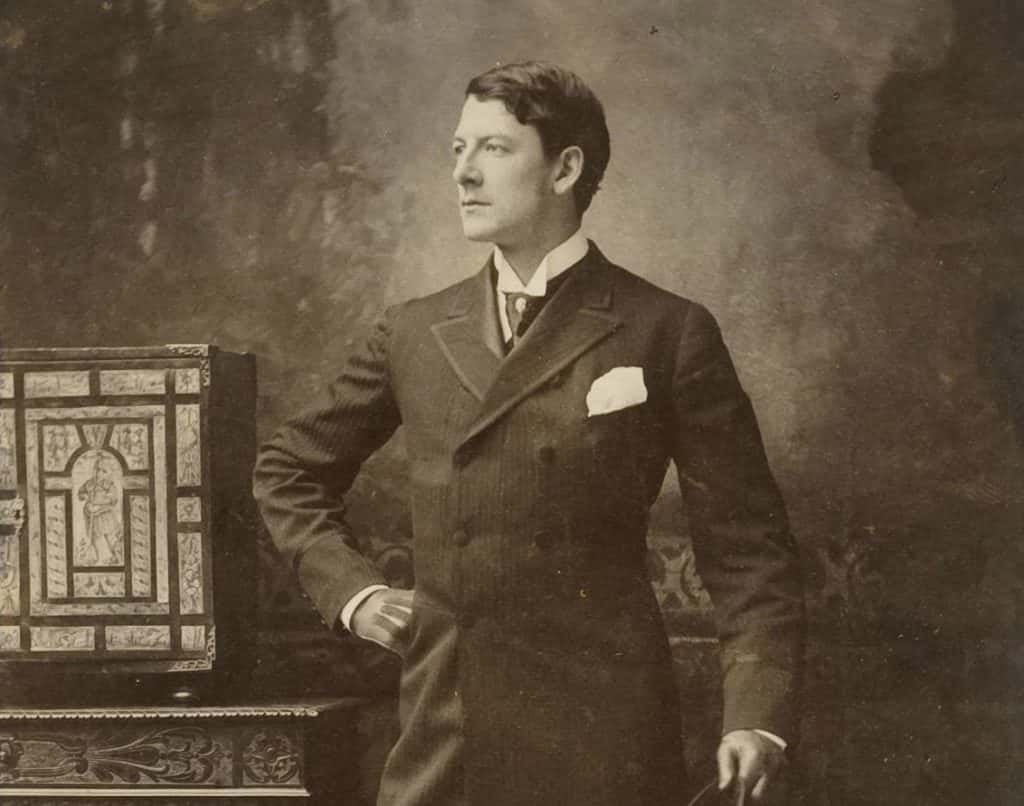 Divine Facts About Sarah Bernhardt, The First Superstar