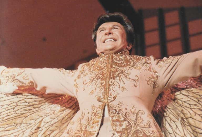 Flamboyant Facts About Liberace, The Scandalous Showman