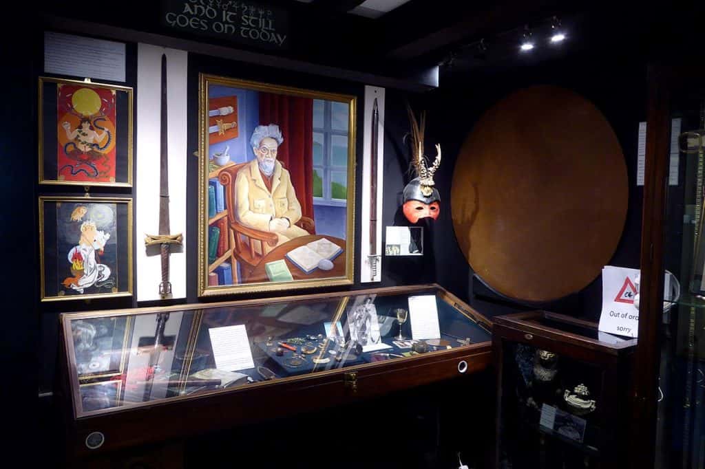 Dark Facts About Aleister Crowley, Master Of The Occult