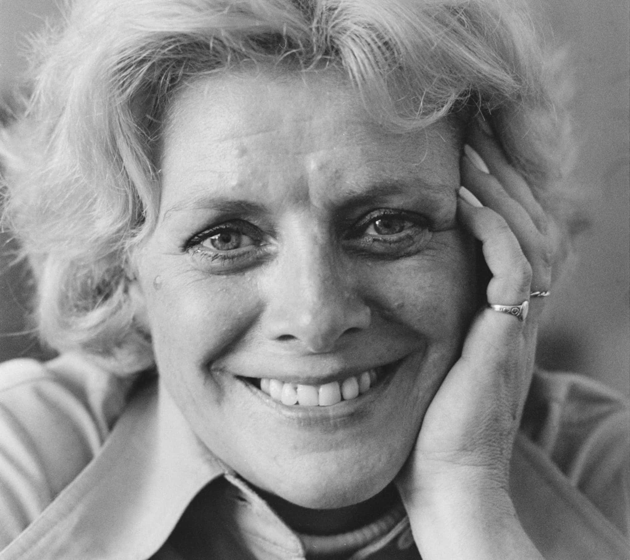 Rosemary Clooney was Hollywood’s blue rose—until she spiraled out of ...