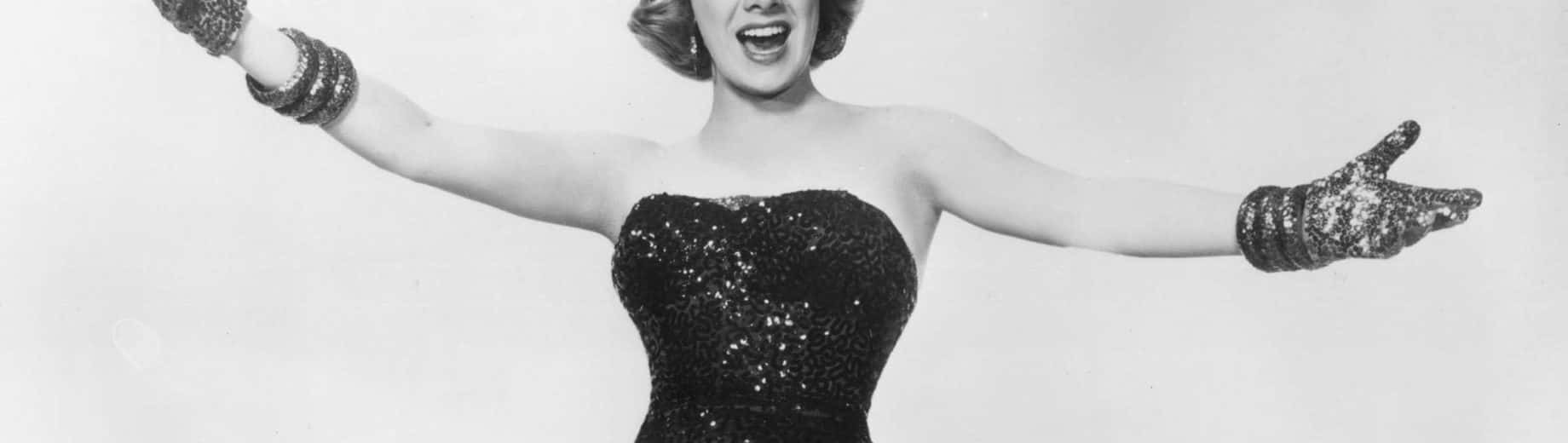 Tragic Facts About Rosemary Clooney, Hollywood's Blue Rose - Factinate