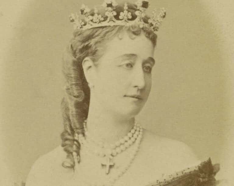 Cora Pearl Was The Outrageous Courtesan