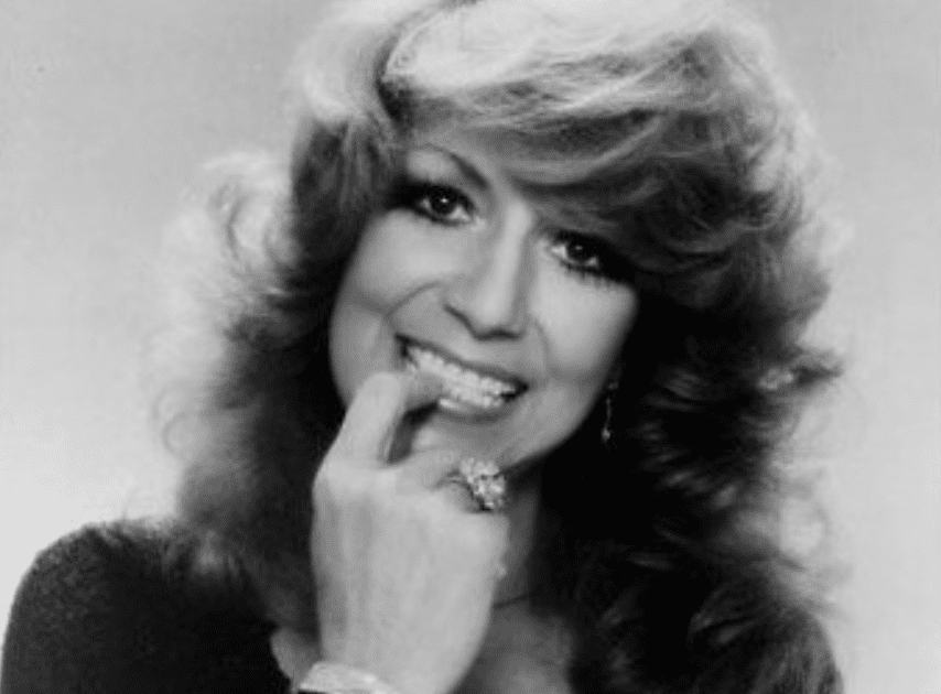 The Tragic Story Of Patsy Cline And The Day Country Music Died - Factinate