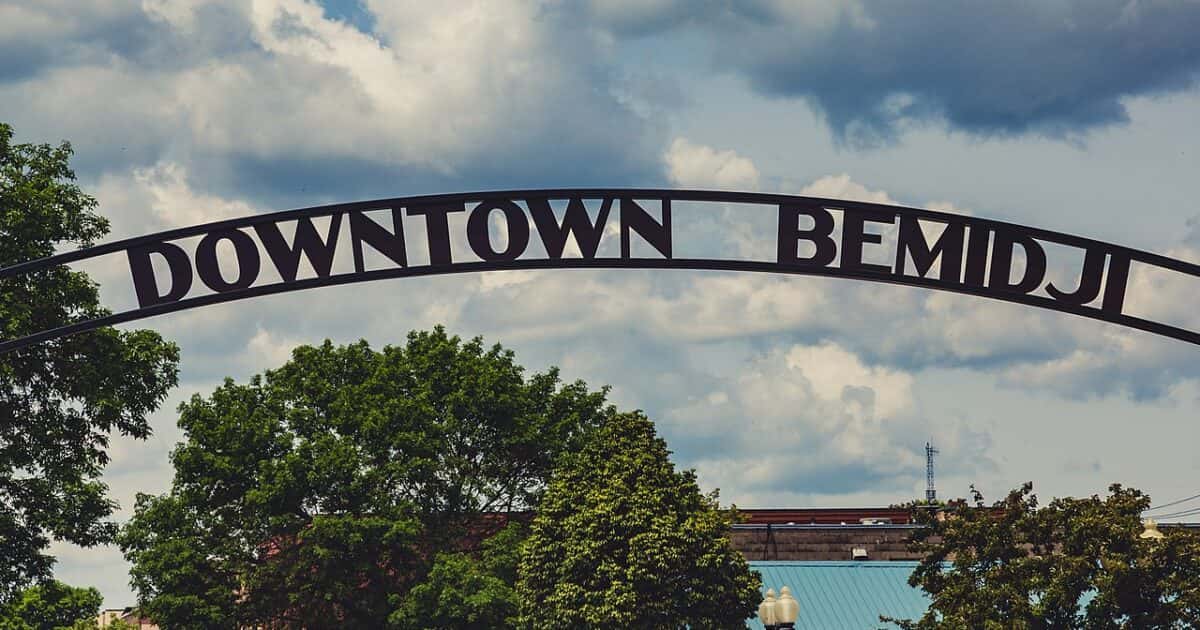 Scandalous Facts About Jane Russell, The Brunette Bombshell - Factinate