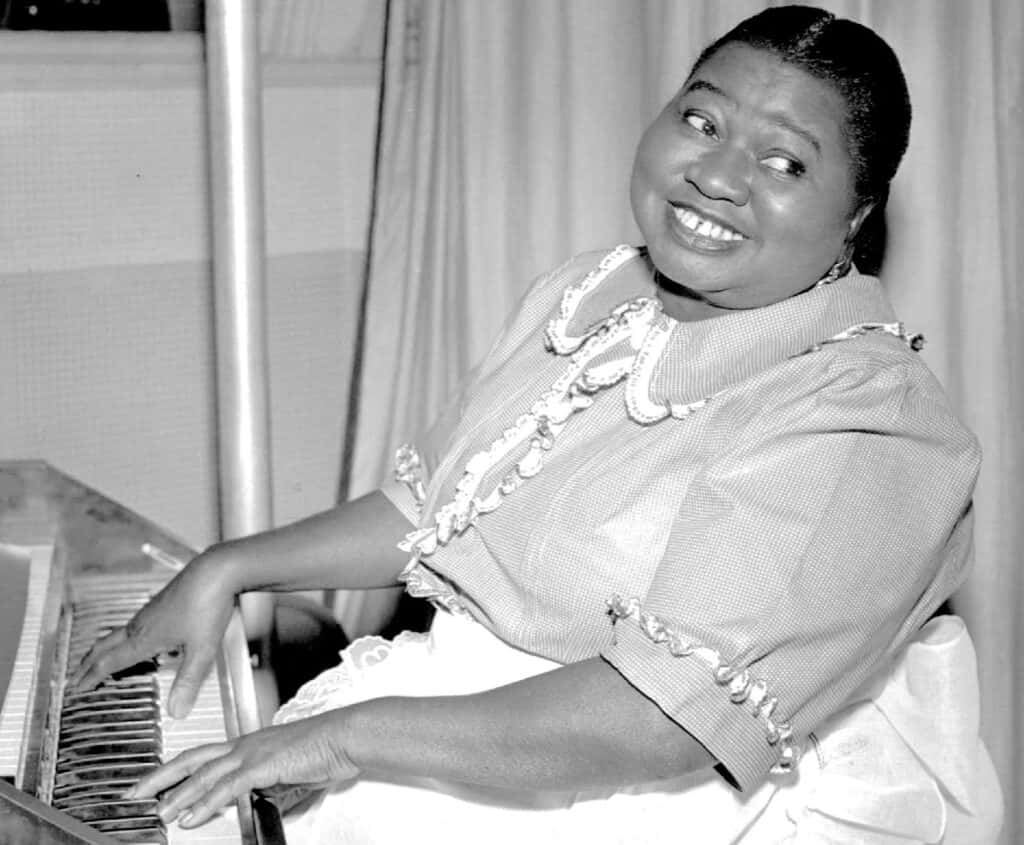 Hattie McDaniel Was a Hollywood Pioneer—But Her Life Was Scandalous