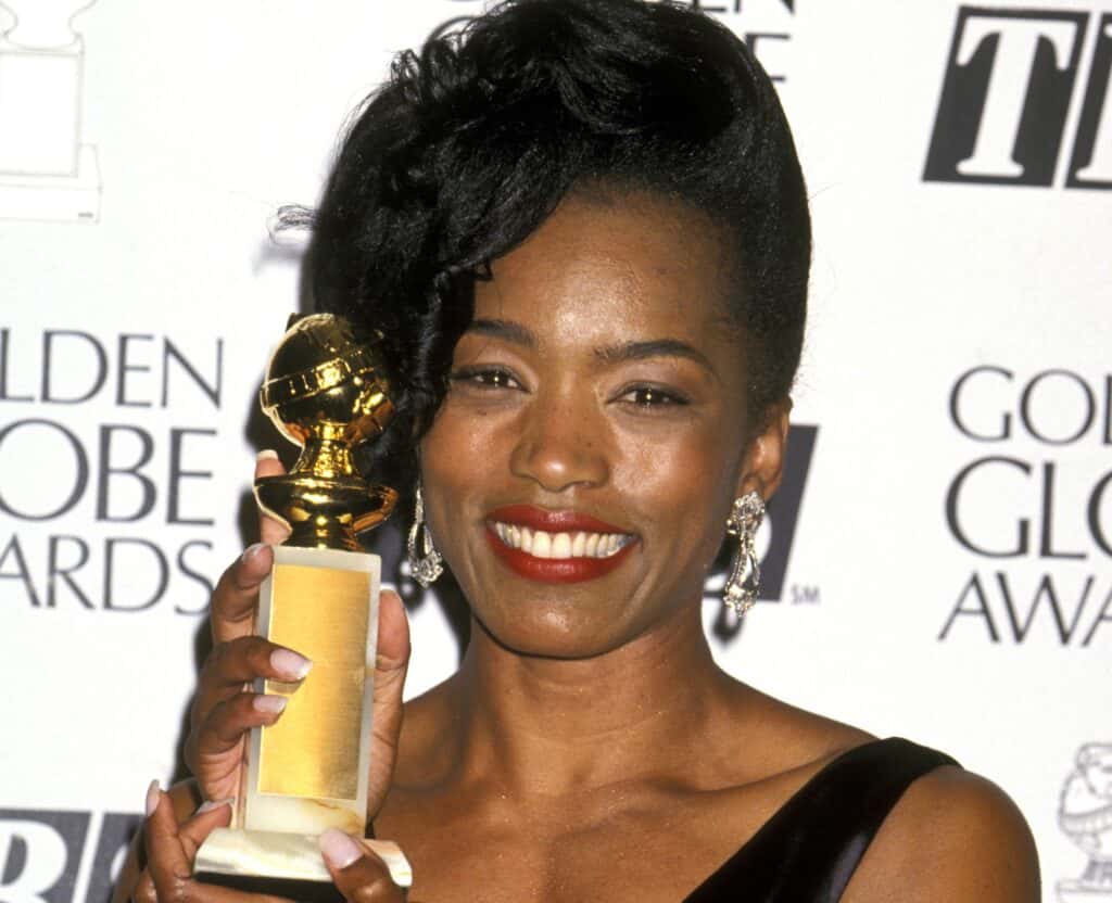 Celebrated Facts About Angela Bassett