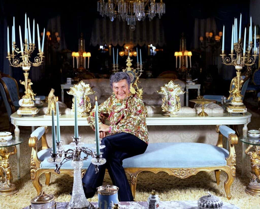 Flamboyant Facts About Liberace, The Scandalous Showman