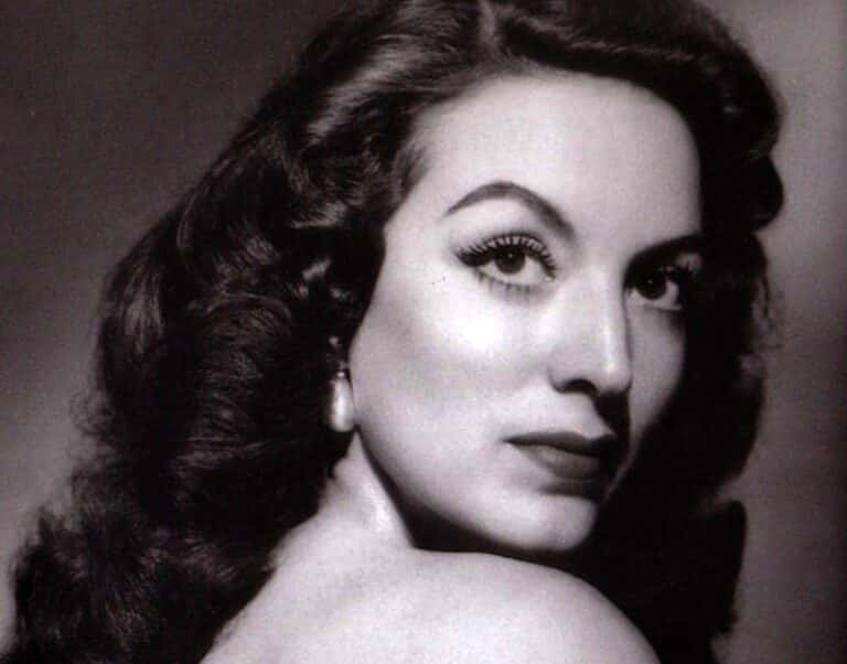 In the 1940s, Maria Felix was the femme fatale of the silver screen. If ...