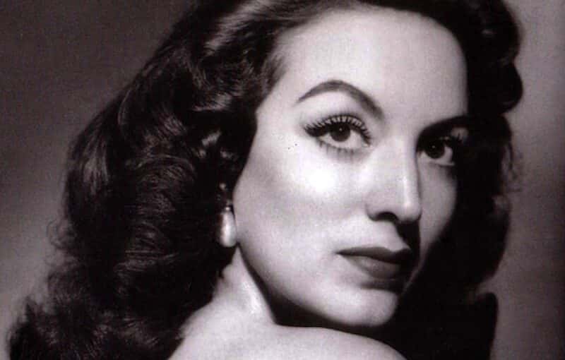 Fiery Facts About Maria Felix, La Dona Of Cinema - Factinate