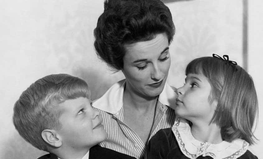 Tragic Facts About Babe Paley, The Queen Of New York - Factinate