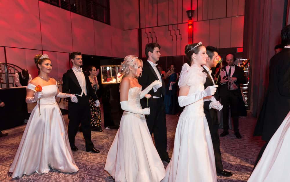 Glamorous Facts About The Wild World Of Debutante Balls - Factinate