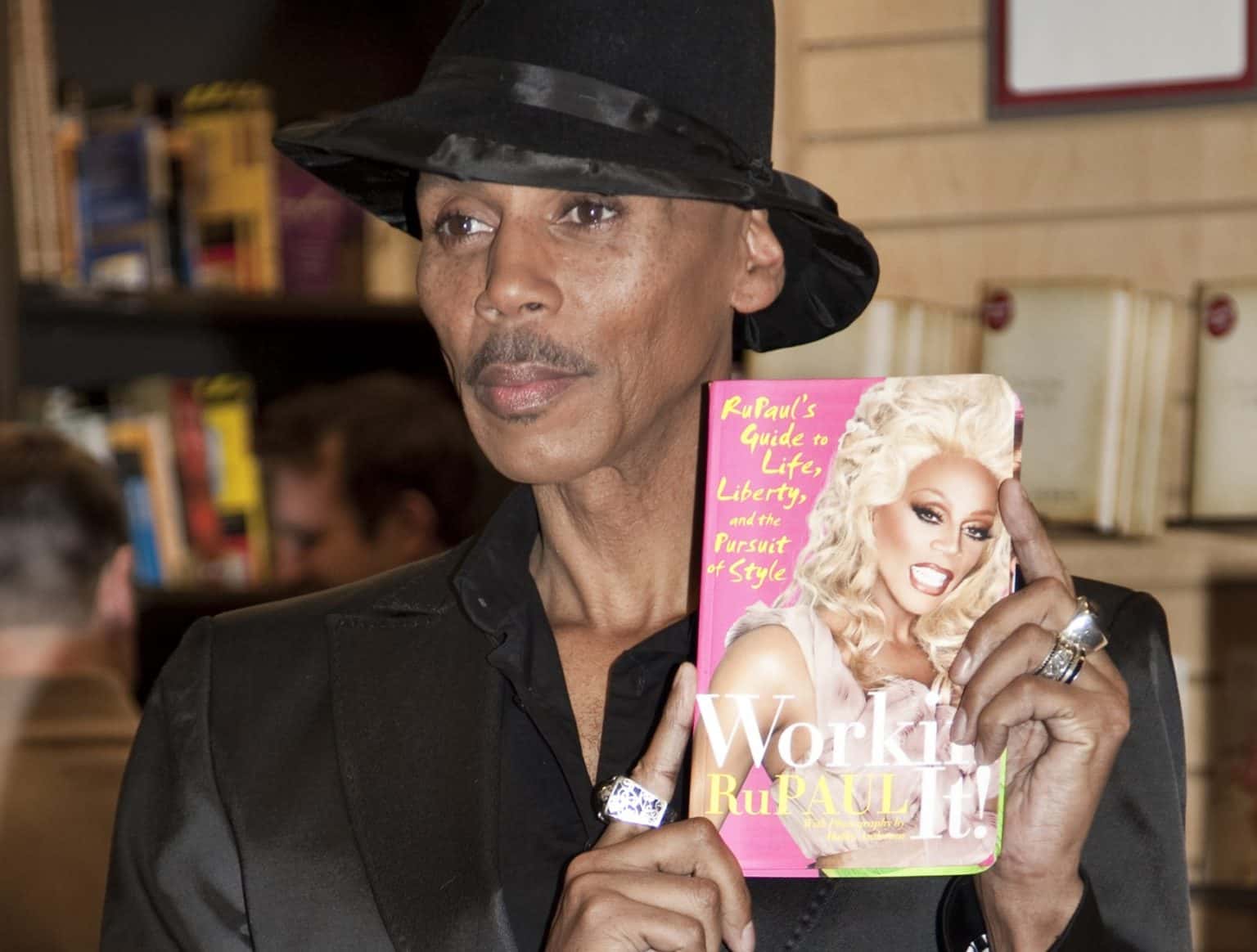 Flamboyant Facts About RuPaul Charles, The King Of Drag Queens - Factinate