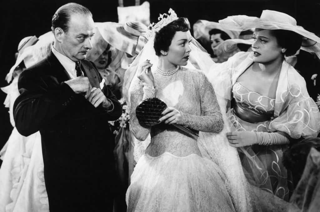 Tragic Facts About Peg Entwistle, Hollywood's First Victim
