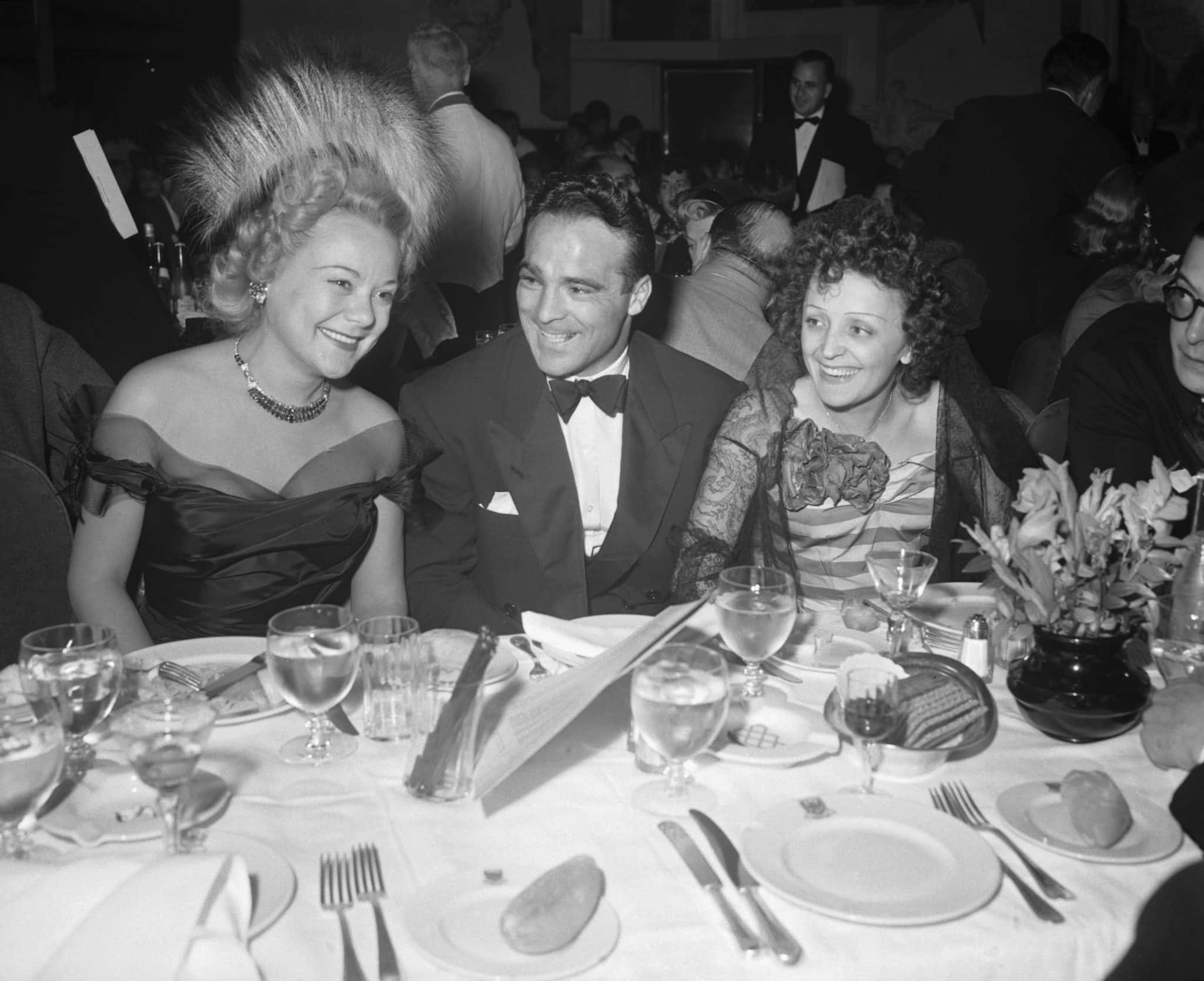 Harrowing Facts About Edith Piaf, The Tragic Songbird