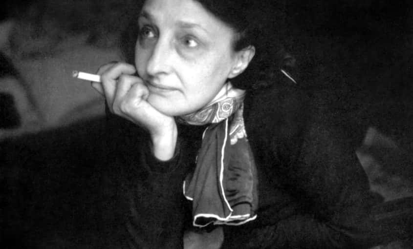 Harrowing Facts About Edith Piaf, The Tragic Songbird - Factinate