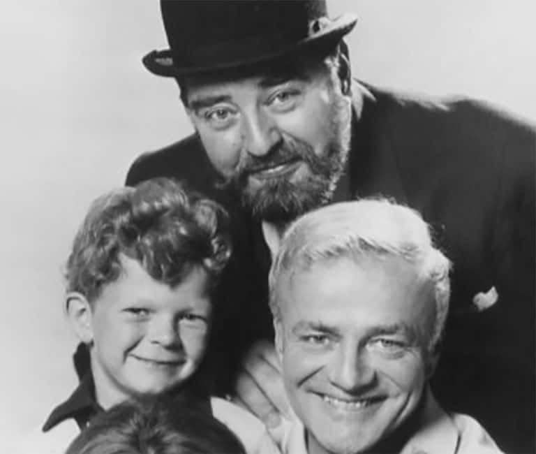 Tragic Facts About Peg Entwistle, Hollywood's First Victim