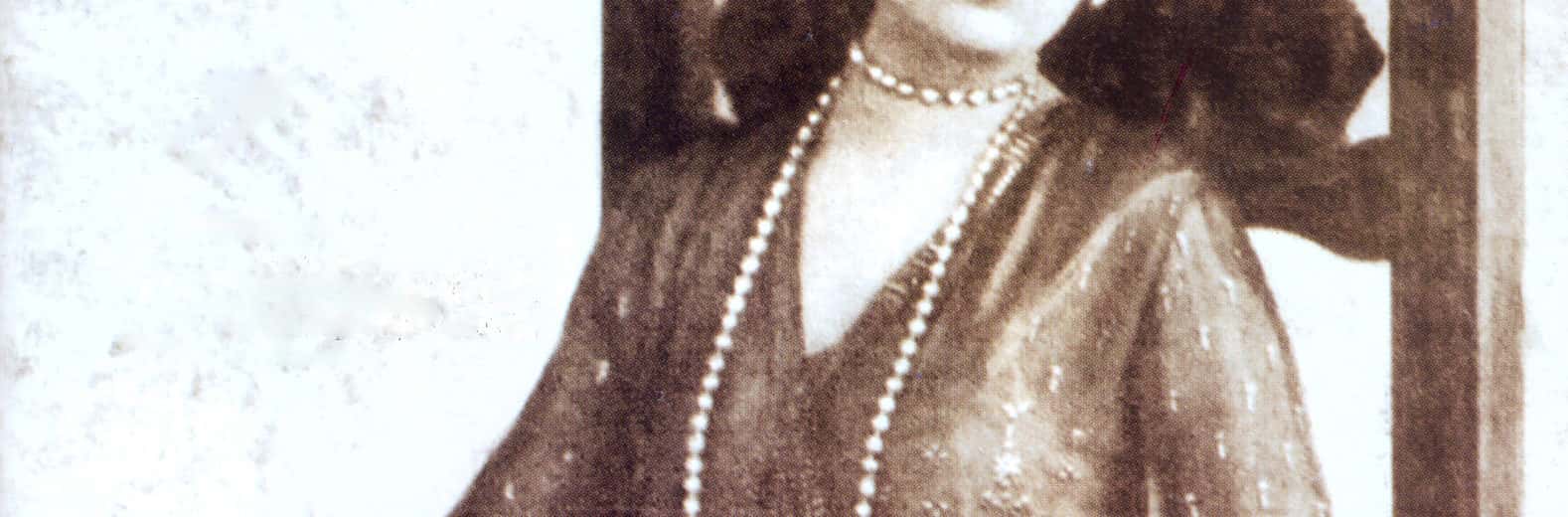 Tragic Facts About Nazli Sabri, The First Queen Of Egypt - Factinate