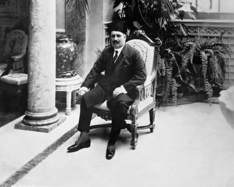 Tragic Facts About Nazli Sabri, The First Queen Of Egypt