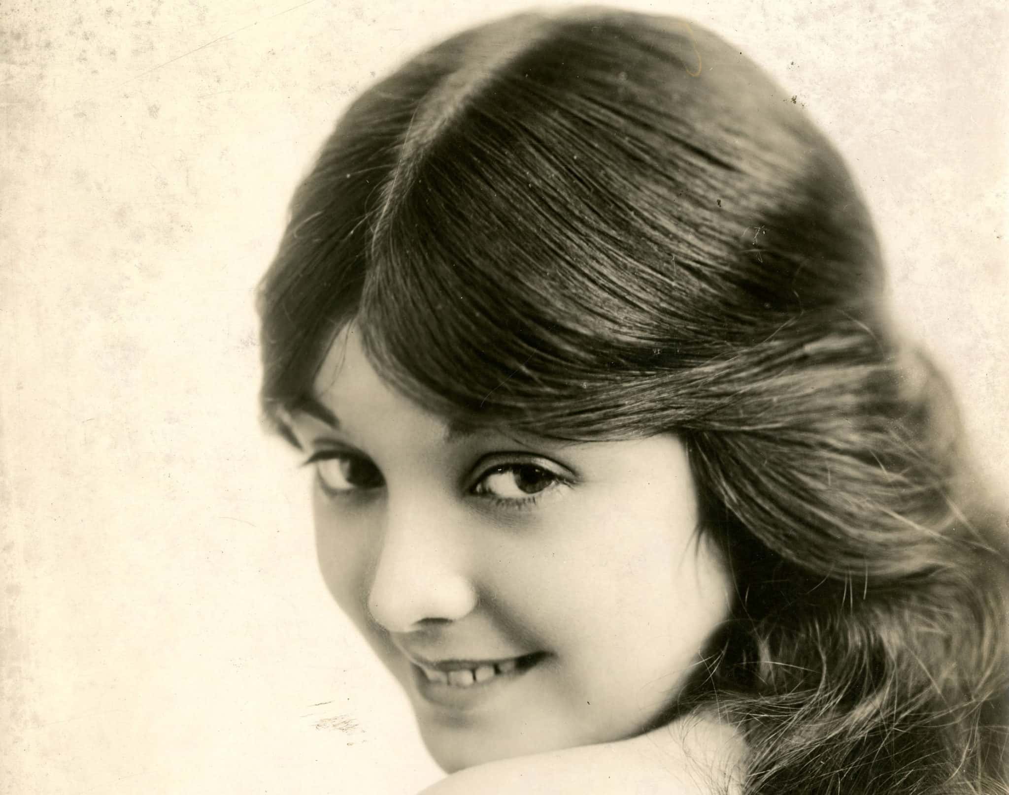 Scandalous Facts About Lila Lee, The Forgotten Siren