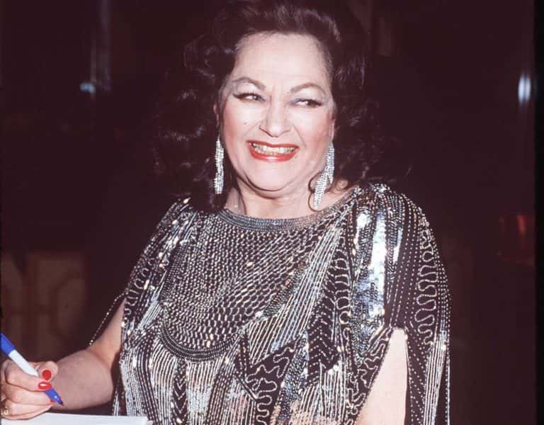 Yvonne De Carlo Was The Technicolor Queen—But Her Scandals Were Dark