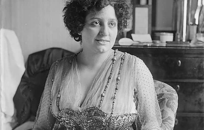 Slippery Facts About Aristotle Onassis, The Two-Faced Millionaire ...