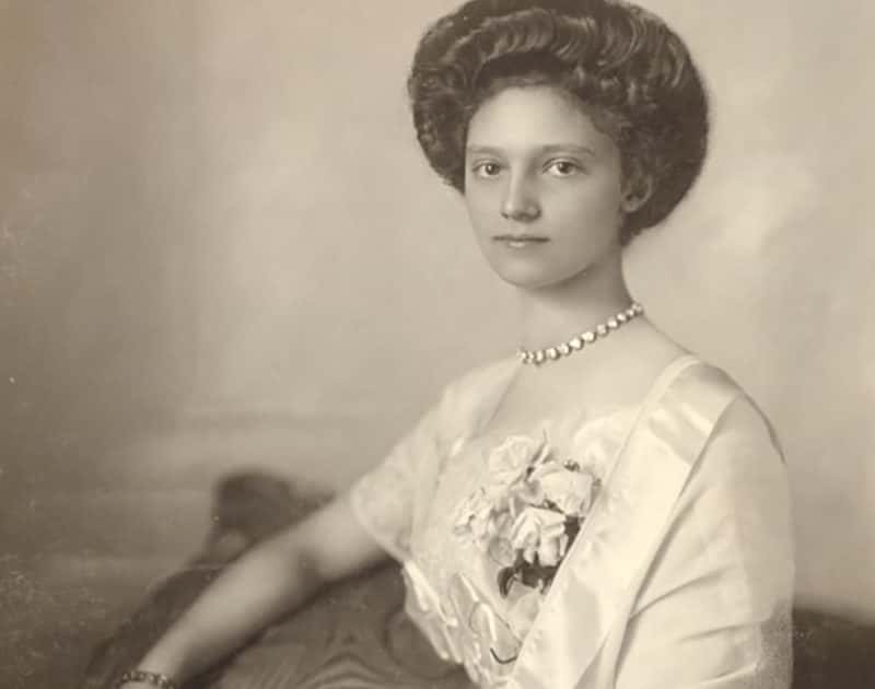 Tragic Facts About Zita Of Bourbon-Parma, The Refugee Empress - Factinate