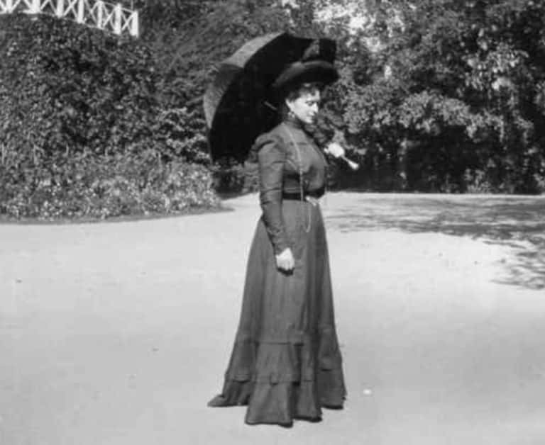 Elizabeth Feodorovna’s story started out as a fairy tale, only to ...